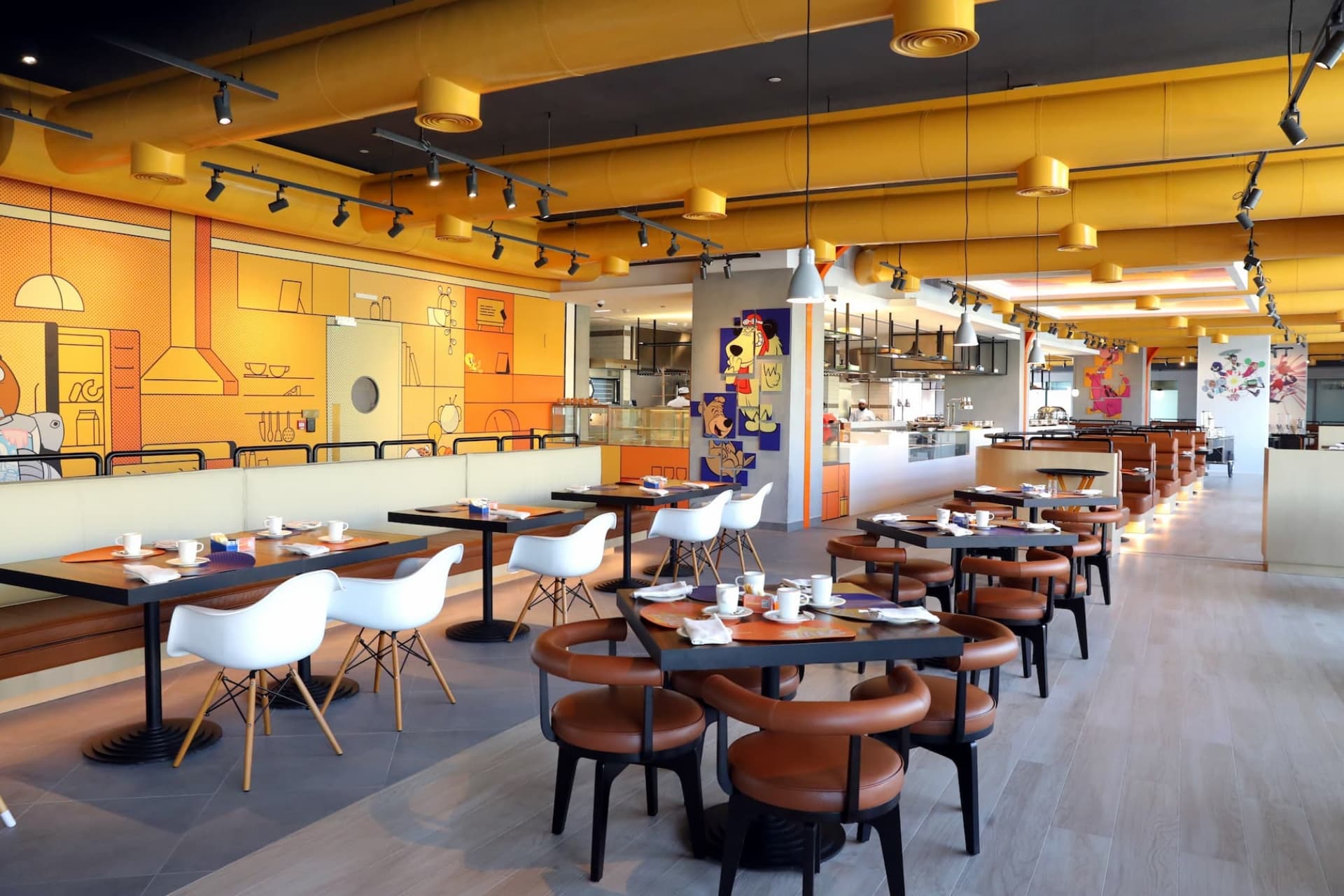 Sidekicks - THE WB™ ABU DHABI HOTEL